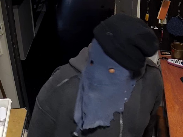 Wellington.Scoop » Men brandished weapons as they robbed a bar in Upper ...