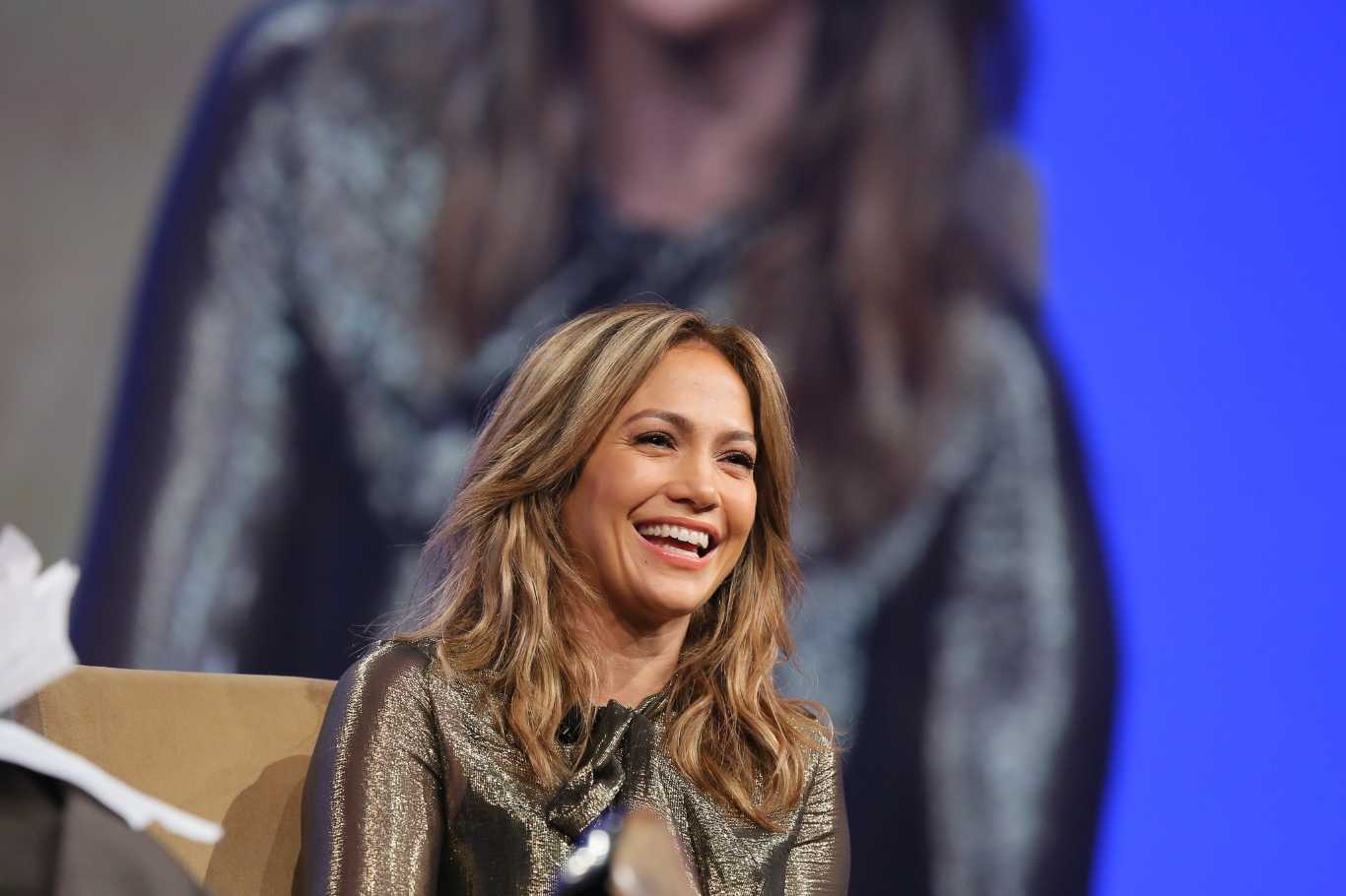 An Artist's Perspective: Jennifer Lopez's 'Kiss of the Spider Woman' and the Power of Cinema ...